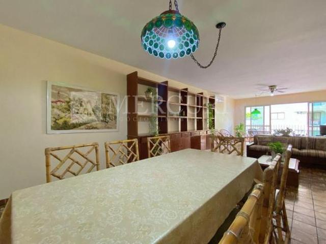 Apartamento no Guarujá, Enseada, 3 Quartos, Sala para 2 Ambientes e Sacada Mercuri Imóveis Imobi
