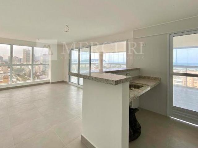 Apartamento no Guarujá, Enseada, 3 Quartos, Sala para 2 Ambientes e Varanda Vista para o Mar Mercu