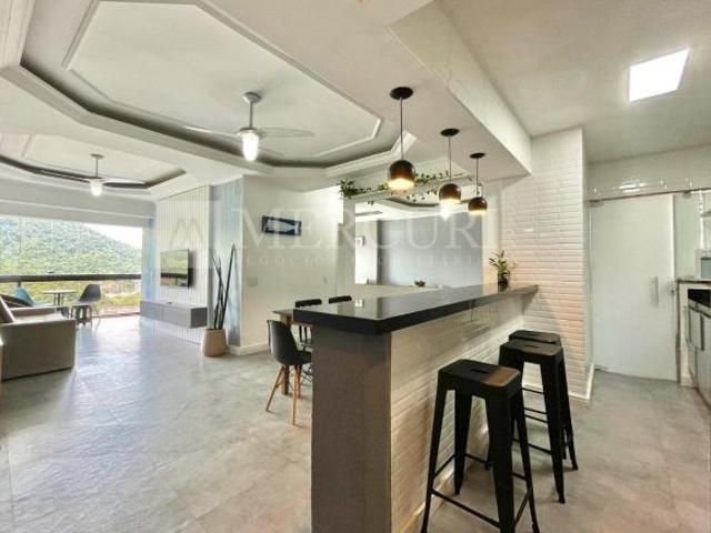 Apartamento no Guarujá, Enseada, 3 Quartos, Sendo Suíte e Varanda com Vista Urbana e Mata Mercuri