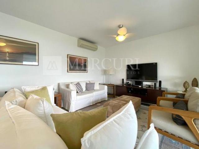 Apartamento no Guarujá, Enseada, 3 Quartos, Sendo Suítes e Varanda Gourmet Mercuri Imóveis Imobi