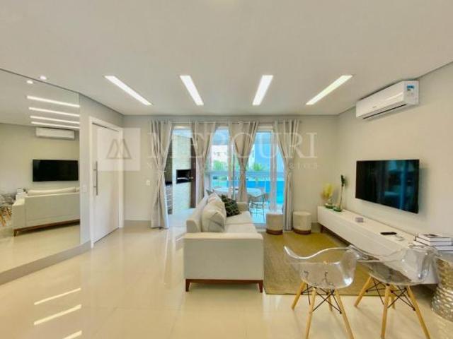 Apartamento no Guarujá, Enseada, 3 Quartos, Sendo 1 Suíte e Varanda Gourmet Mercuri Imóveis Imob