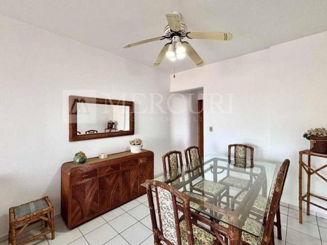 Apartamento no Guarujá, Enseada, 3 Quartos, Sendo 2 Suíte e Varanda com Vista Parcial para o Mar M