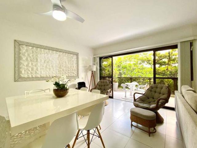 Apartamento no Guarujá, Enseada, 3 Quartos, Sendo 2 Suítes e Sacada Mercuri Imóveis Imobiliária