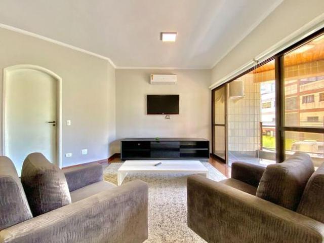 Apartamento no Guarujá, Enseada, 3 Quartos, Sendo 2 Suítes e Sacada Mercuri Imóveis Imobiliária