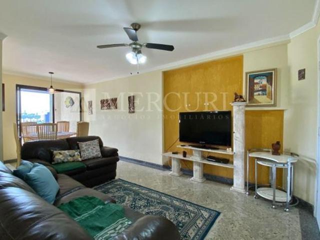 Apartamento no Guarujá, Enseada, 3 Quartos, Sendo 2 Suítes e Sacada Mercuri Imóveis Imobiliária