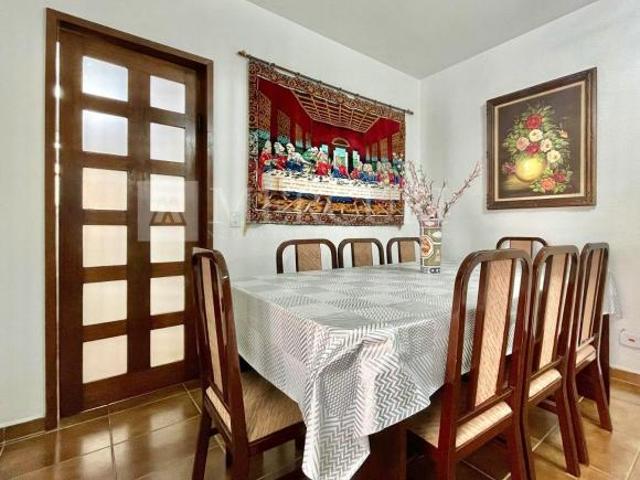 Apartamento no Guarujá, Enseada, 3 Quartos, Sendo 2 Suítes e Sacada com Vista Parcial do Mar Mercu