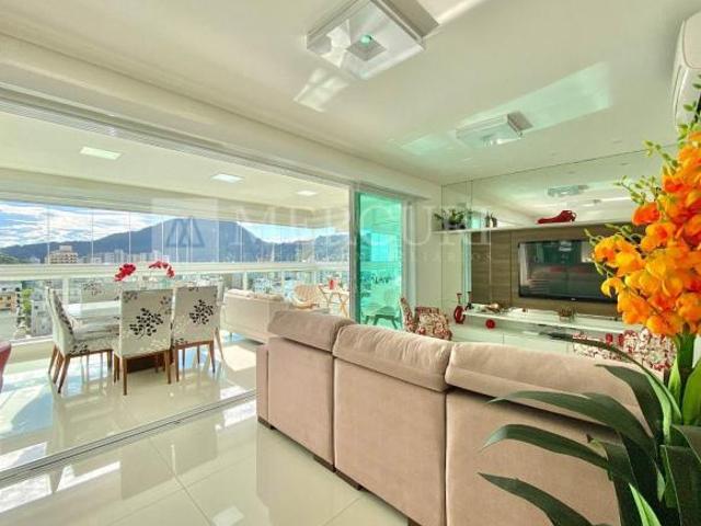 Apartamento no Guarujá, Enseada, 3 Quartos, Sendo 3 Suíte e Varanda Gourmet com Vista para o Mar M