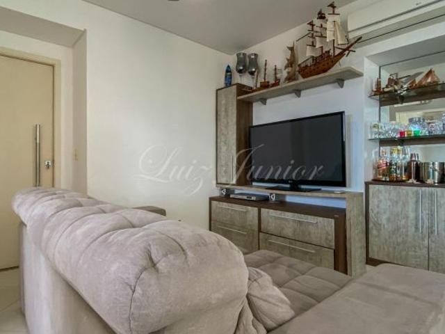 Apartamento no Guarujá, Enseada, 3 Quartos, 3 Suítes e Varanda com Churrasqueira Mercuri Imóveis