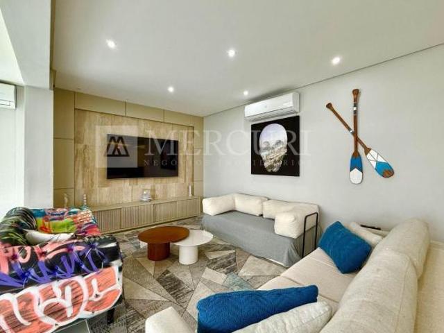 Apartamento no Guarujá, Enseada, 3 Suítes e Mobiliado, Varanda e Prédio com Lazer Mercuri Imóveis
