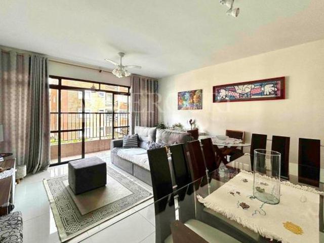 Apartamento no Guarujá, Enseada, 2 Quartos, Sala para 2 Ambientes e Sacada Mercuri Imóveis Imobi