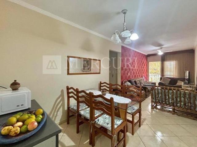 Apartamento no Guarujá, Enseada, 2 Quartos, Sala para 2 Ambientes e Sacada Mercuri Imóveis Imobi