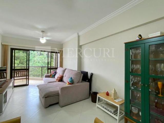 Apartamento no Guarujá, Enseada, 2 Quartos, Sala para 2 Ambientes e Varanda com Vista para o Mar M
