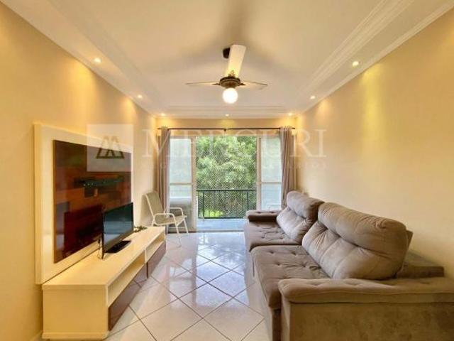 Apartamento no Guarujá, Enseada, 2 Quartos, Sendo 1 Suíte e Sacada com Vista Livre Mercuri Imóveis