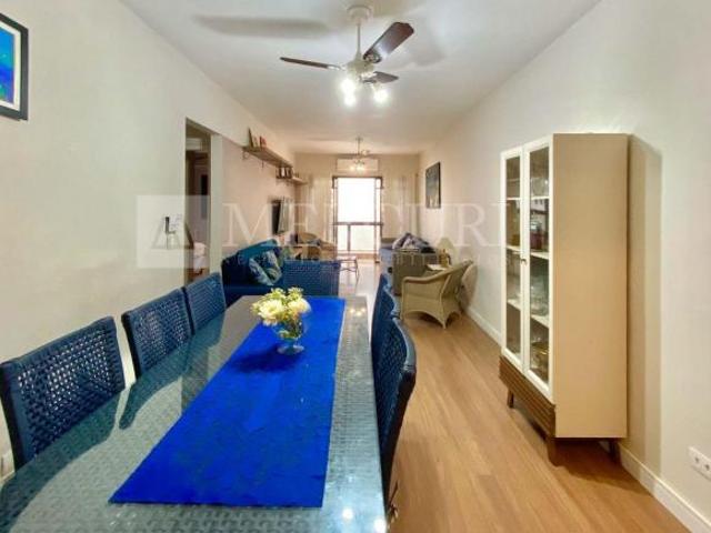 Apartamento no Guarujá, Enseada, 2 Quartos, Sendo 1 Suíte e Sacada com Vista Urbana Mercuri Imóve