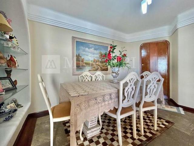 Apartamento no Guarujá, Enseada, 2 Quartos, Sendo 1 Suíte e Sacada Mercuri Imóveis Imobiliária n