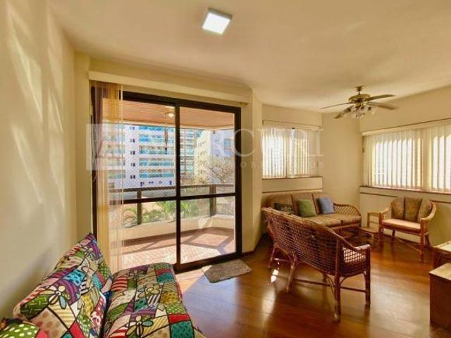 Apartamento no Guarujá, Enseada, 2 Quartos, Sendo 1 Suíte e Sacada Mercuri Imóveis Imobiliária n