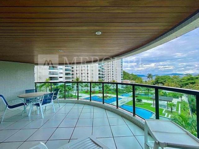 Apartamento no Guarujá, Enseada, 4 Suítes, Varanda, Decorado e Mobiliado Mercuri Imóveis Imobili