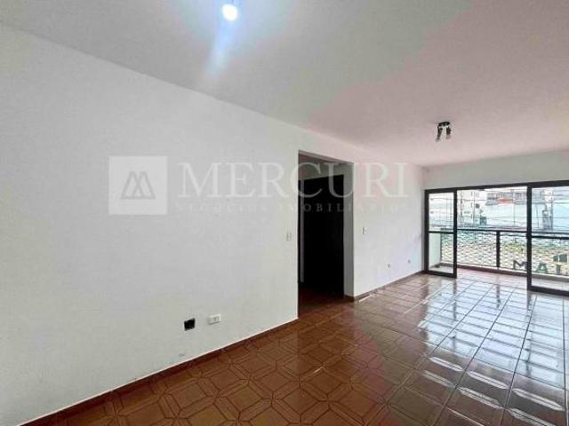 Apartamento no Guarujá, Enseada, com Sacada e 2 quartos
