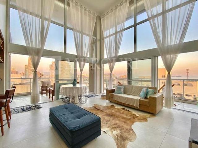 Apartamento no Guarujá, Enseada, com Varanda Gourmet com Vista Panorâmica, com 3 Suítes, Mercuri Imó