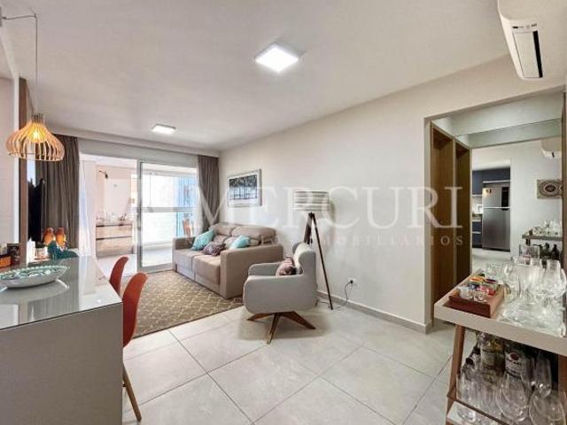Apartamento no Guarujá, Enseada, com Vista Mar, 2 suítes e Área Gourmet