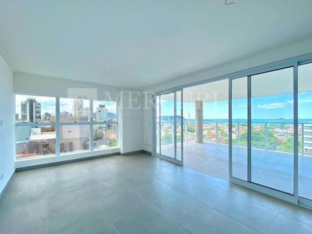 Apartamento no Guarujá, Enseada, Condomínio Beach Club, 3 Quartos, Sendo Suíte e Varanda com Vista M