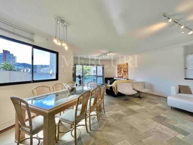 Apartamento no Guarujá, Enseada, Amplo e 3 quartos