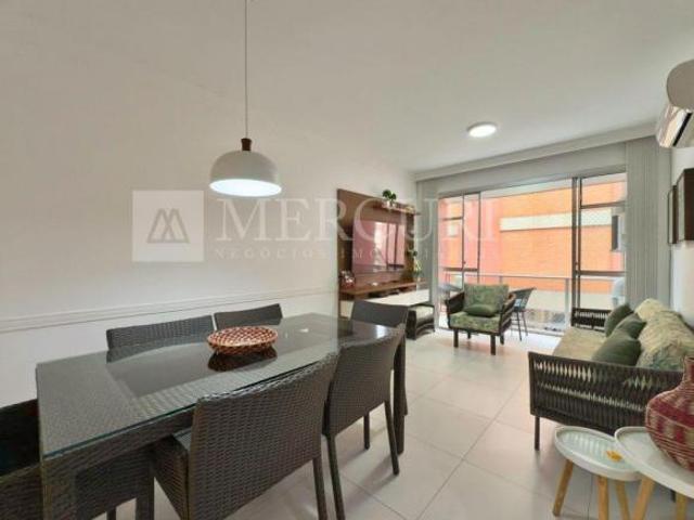 Apartamento no Guarujá, Enseada, Reformado, 2 Quartos, Sendo 1 Suíte e Sacada Mercuri Imóveis Im