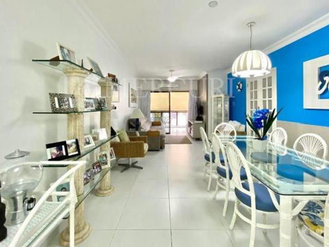 Apartamento no Guarujá, Enseada, Reformado, 2 Quartos, Sendo 1 Suíte e Sacada Mercuri Imóveis Im