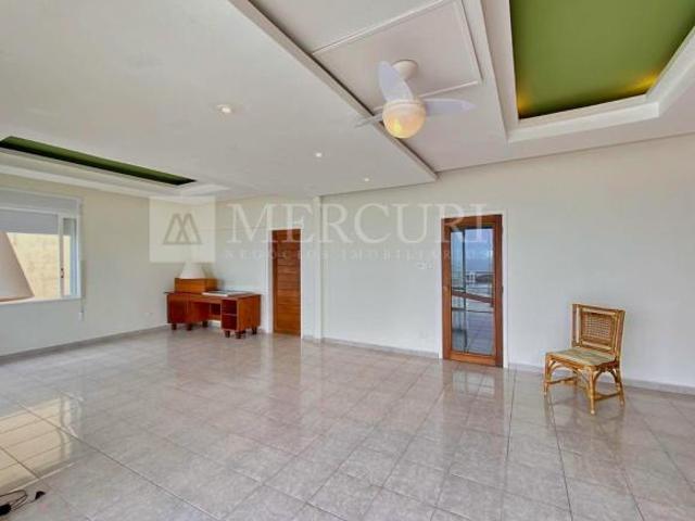 Apartamento no Guarujá, Pitangueiras, 4 Quartos e Sacada com Vista para o Mar Mercuri Imóveis Im