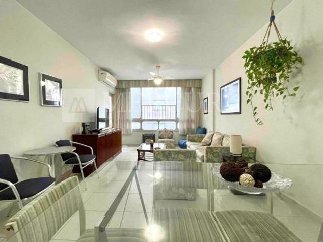 Apartamento no Guarujá, Pitangueiras, 4 Quartos, Sala para 2 Ambientes e Sacada Mercuri Imóveis