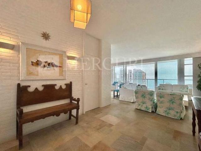 Apartamento no Guarujá, Pitangueiras, 4 Quartos, Sendo 2 Suítes e Frente Mar Mercuri Imóveis Imo