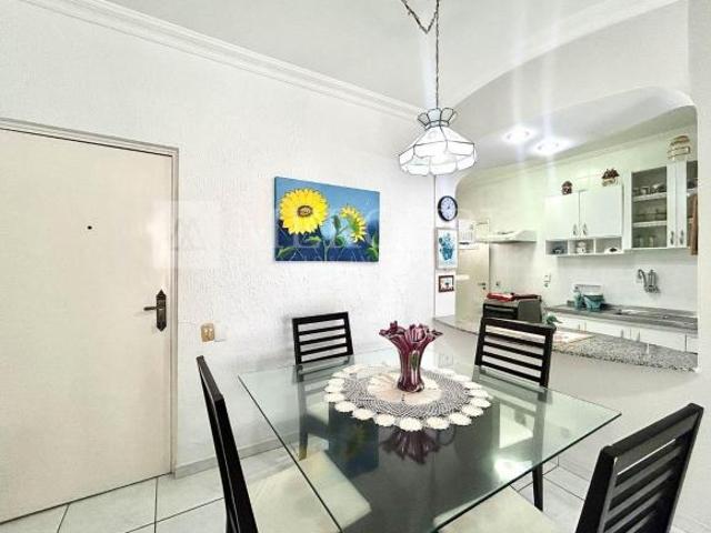 Apartamento no Guarujá, Pitangueiras, 2 Quartos e Varanda com Vista para o Mar Mercuri Imóveis I