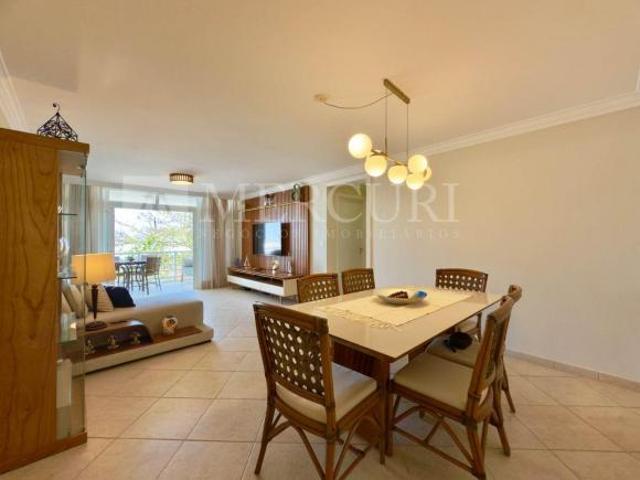 Apartamento no Guarujá, Pitangueiras, 2 Quartos, Sendo 1 Suíte e Sacada com Vista para o Mar Mercu
