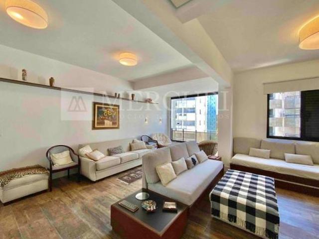 Apartamento no Guarujá, Pitangueiras, 2 Quartos, Sendo 1 Suíte e Sacada Mercuri Imóveis Imobiliá
