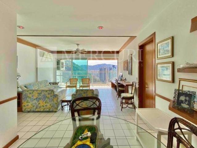 Apartamento no Guarujá, Pitangueiras, 3 Quartos, Sendo 1 Suíte e Sacada com Vista para o Mar Mercu