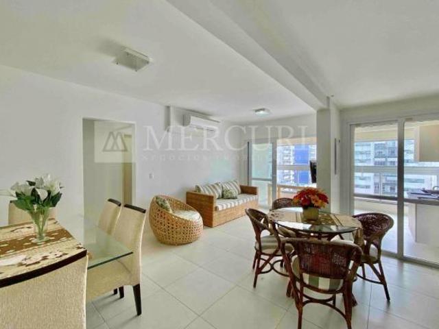 Apartamento no Guarujá, Pitangueiras, 3 Quartos, Sendo 1 Suíte e Varanda Gourmet com Churrasqueira