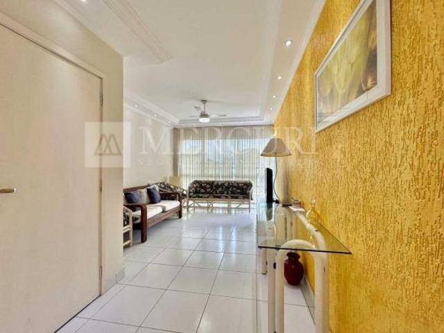 Apartamento no Guarujá, Pitangueiras, 3 Quartos, Sendo 2 Suítes e Sacada Mercuri Imóveis Imobili