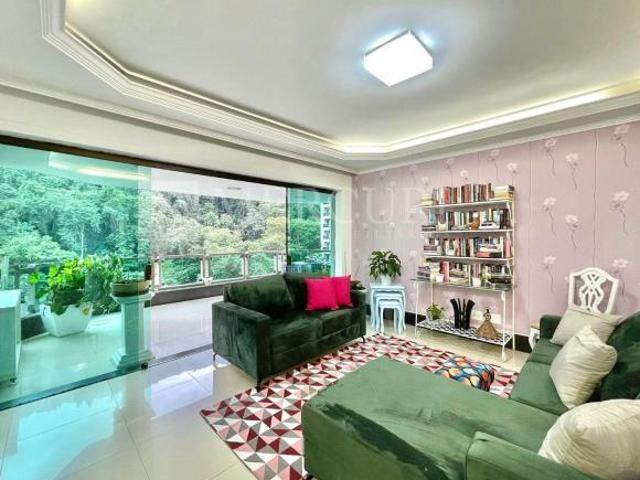 Apartamento no Guarujá, Pitangueiras, 3 Quartos, Sendo Suítes e Sacada com Vista Urbana Mercuri Im