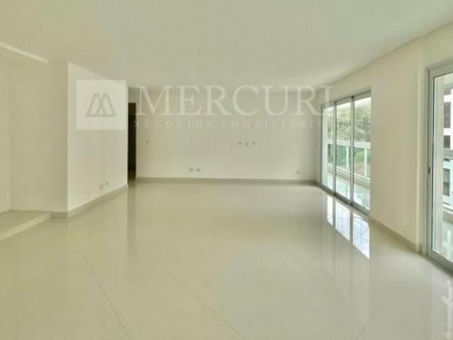 Apartamento no Guarujá, Pitangueiras, com Varanda Gourmet, com 3 Suítes