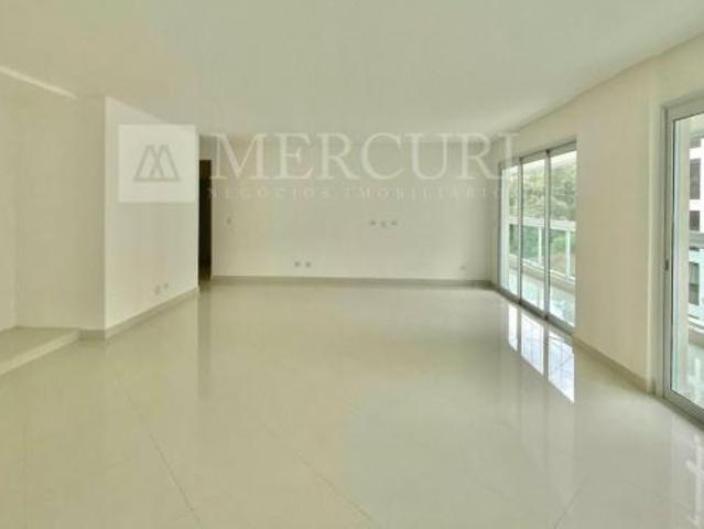 Apartamento no Guarujá, Pitangueiras, com Varanda Gourmet, com 3 Suítes