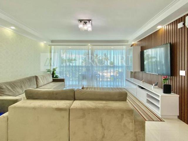 Apartamento no Guarujá, Pitangueiras, Frente Mar, com 4 Quartos. Mercuri Imóveis Imobiliária no G
