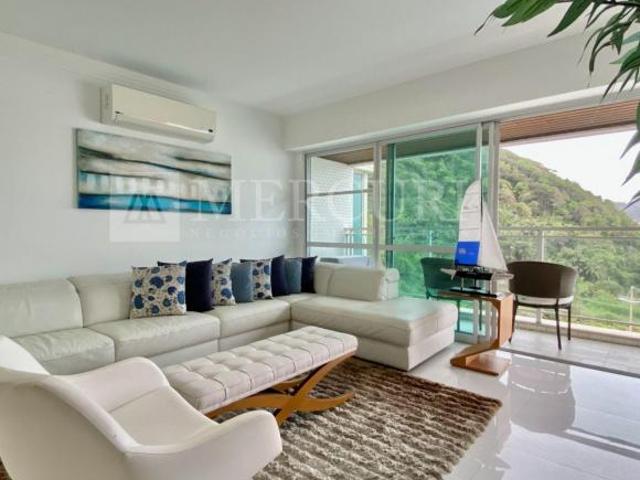 Apartamento no Guarujá, Pitangueiras, Frente para o Mar, Vista Mar, 3 Quartos, Sendo 2 Suítes Merc