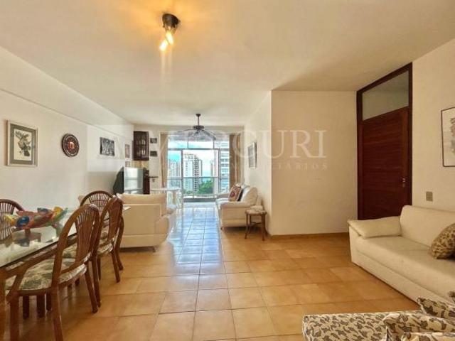 Apartamento no Guarujá, Pitangueiras, Mobiliado, 2 Quartos, Sendo 1 Suíte e Sacada com Vista Parcial