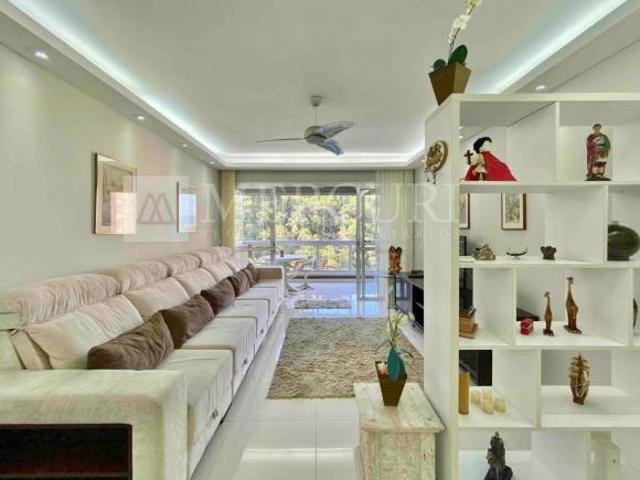 Apartamento no Guarujá, Pitangueiras, Reformado, 3 Quartos, Sendo 1 Suíte, Lazer no prédio Mercur