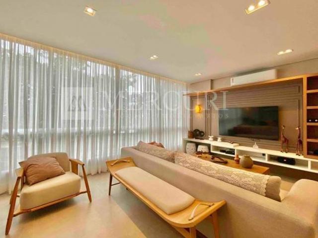 Apartamento no Guarujá, Pitangueiras, Reformado, 3 Quartos sendo 1 Suíte Mercuri Imóveis Imobili