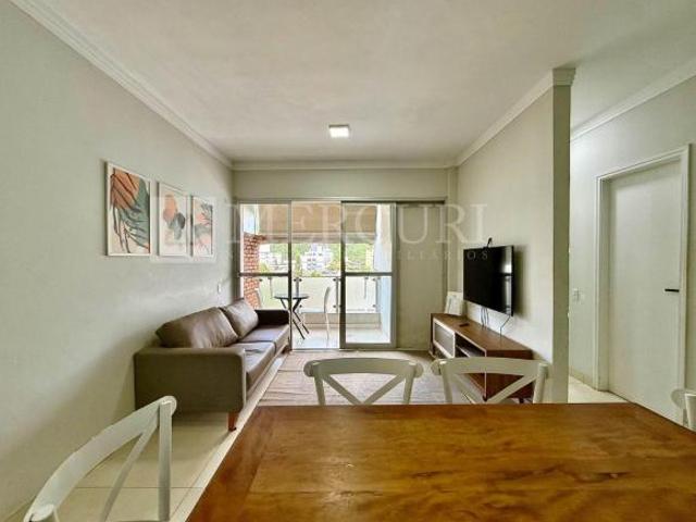Apartamento no Guarujá, Praia da Enseada, 3 Quartos, Sendo 1 Suíte e Sacada com Vista para o Mar M