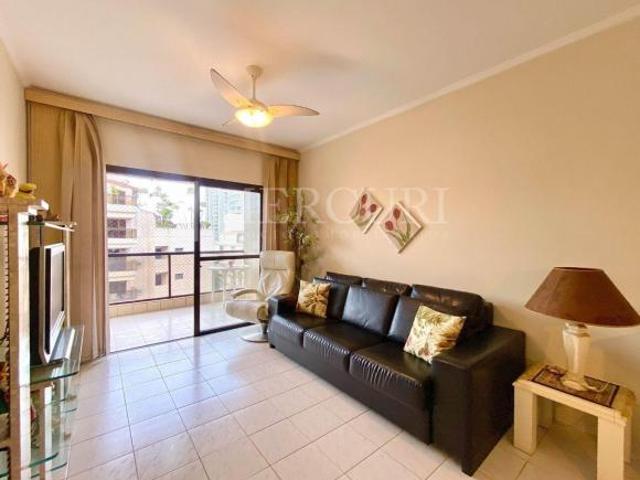 Apartamento no Guarujá, Praia da Enseada, 2 Quartos, Sendo 1 Suíte e Sacada Mercuri Imóveis Imob