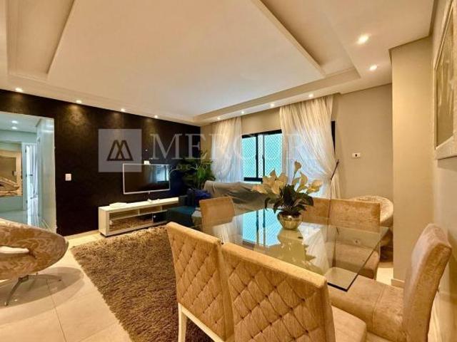 Apartamento no Guarujá, Praia da Enseada, Reformado e Prédio com Lazer Mercuri Imóveis Imobiliár