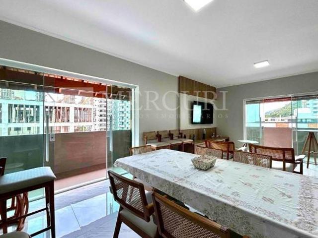 Apartamento no Guarujá, Praia da Enseada, Região Hotéis, finamente decorado e mobiliado