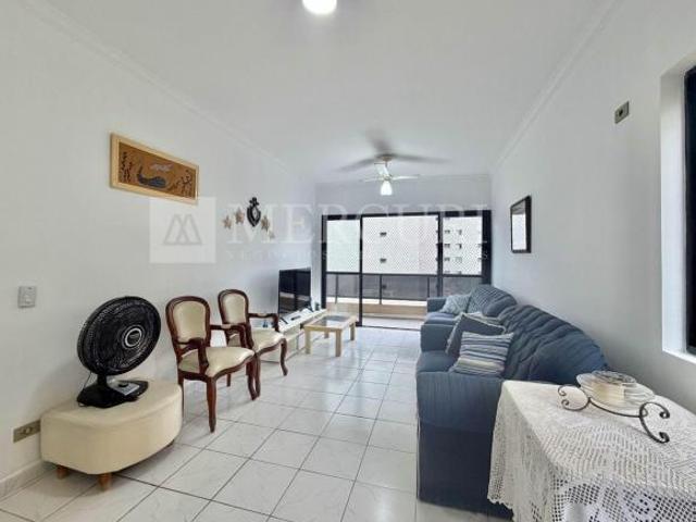 Apartamento no Guarujá, Praia da Pitangueiras, 3 Quartos, Sendo Suítes e Sacada com Vista Urbana M